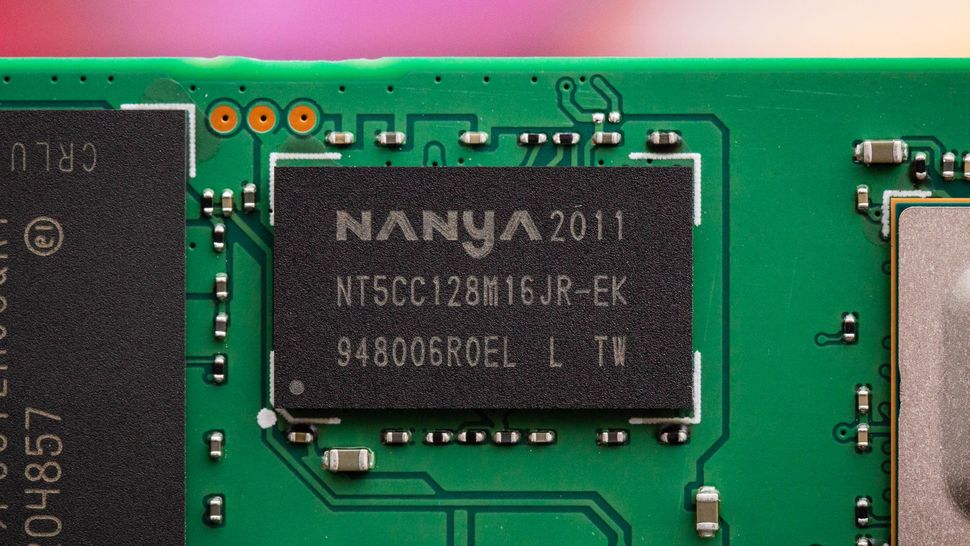 Intel SSD 670p M.2 NVMe SSD Review: Scaling QLC to Higher Heights | Tom ...