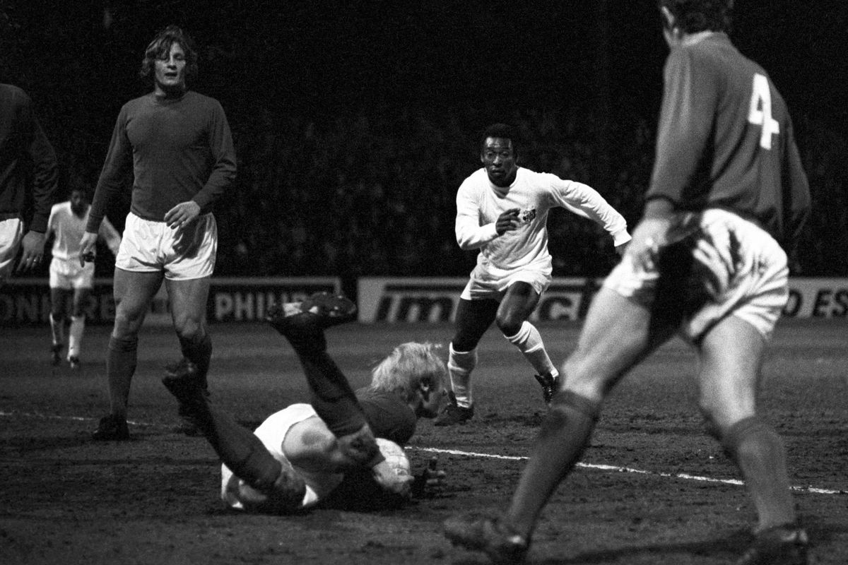 Pele at 80: The Brazilian’s life and career in pictures | FourFourTwo