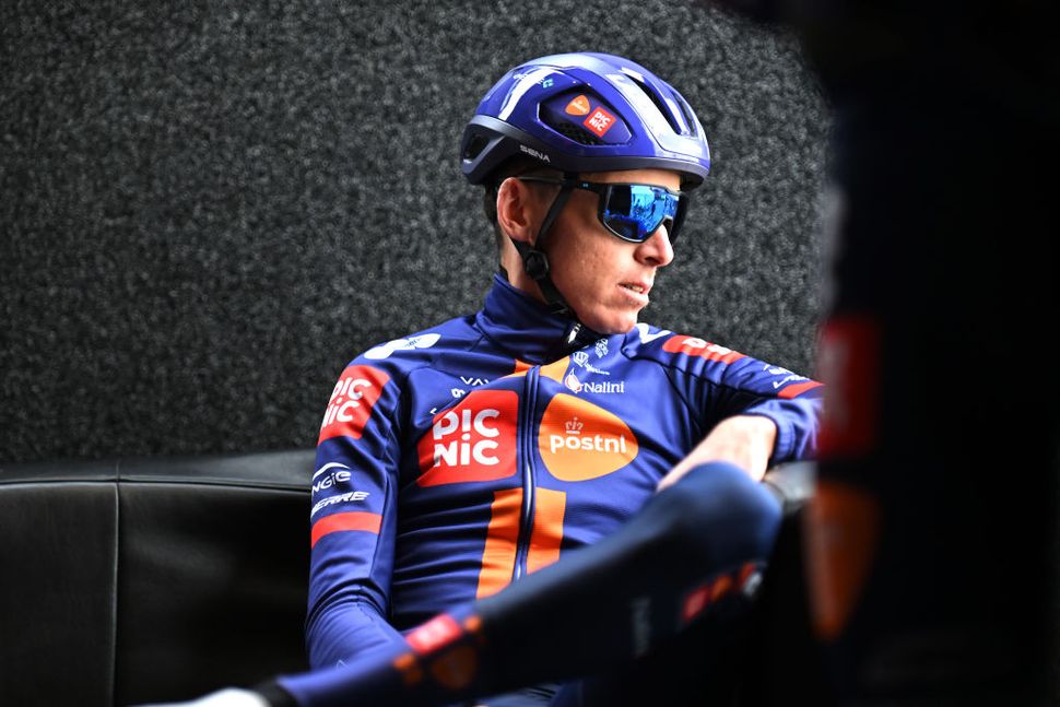 The master and mentor – Romain Bardet prepares for his Grand Tour ...