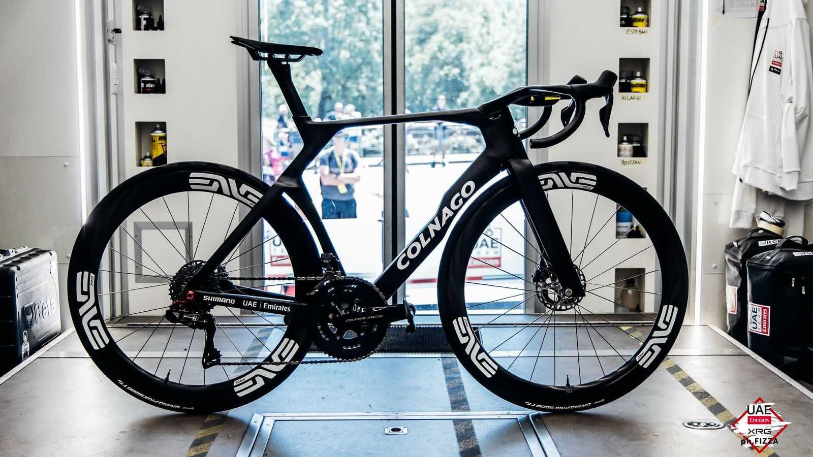 Tadej Pogačar's heavily modified 6.9kg Colnago Y1Rs for his Tour de ...