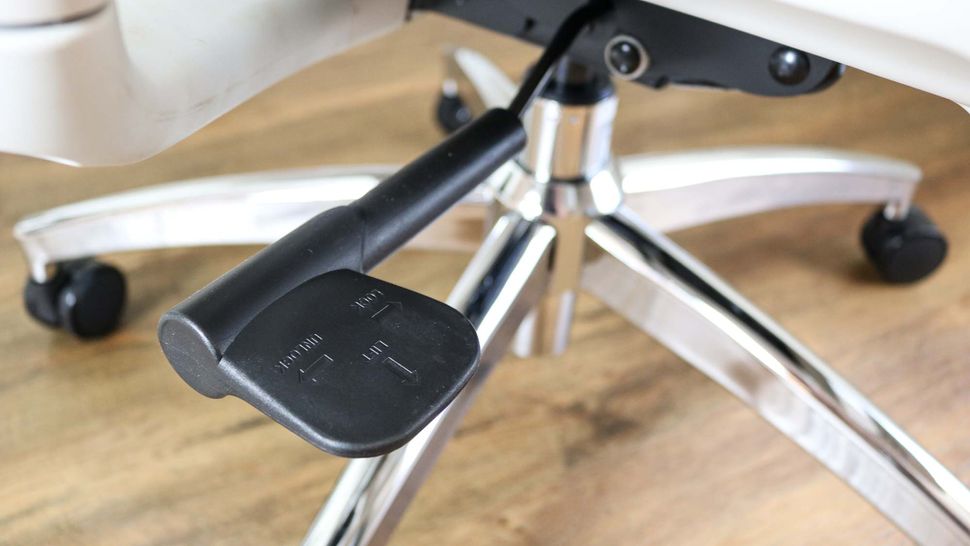 The 5 most common office chair adjustments — what you need to do to ...