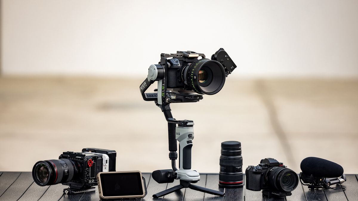The Zhiyun Crane 4E camera gimbal is designed to ease up on both wrists and wallets | Digital ...