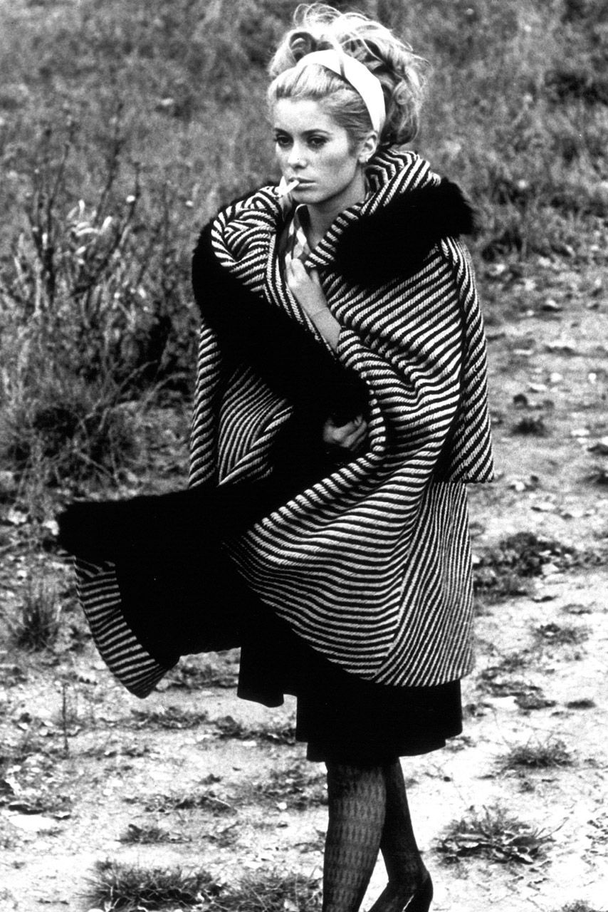 Why Are French Women So Damn Cool? Meet The 17 Chicest French Ladies ...