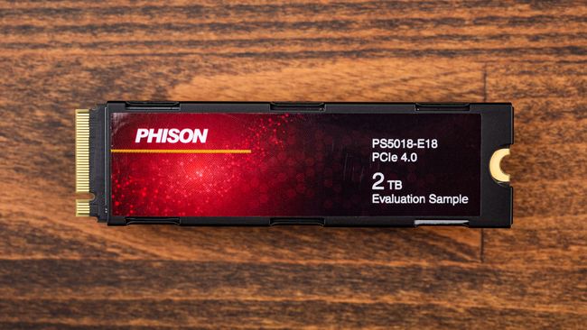 Phison PS5018-E18 Controller With Micron 176L TLC Preview: Unleashing the Beast | Tom's Hardware