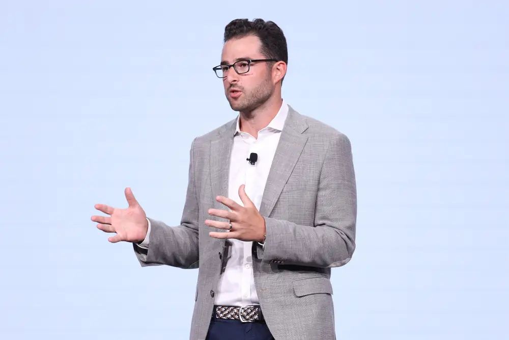 Roku Poaches Publicis Groupe Exec Jay Askinasi to Lead Ad Sales | Next TV Roku Poaches Publicis Groupe Exec Jay Askinasi to Lead Ad Sales | Next TV