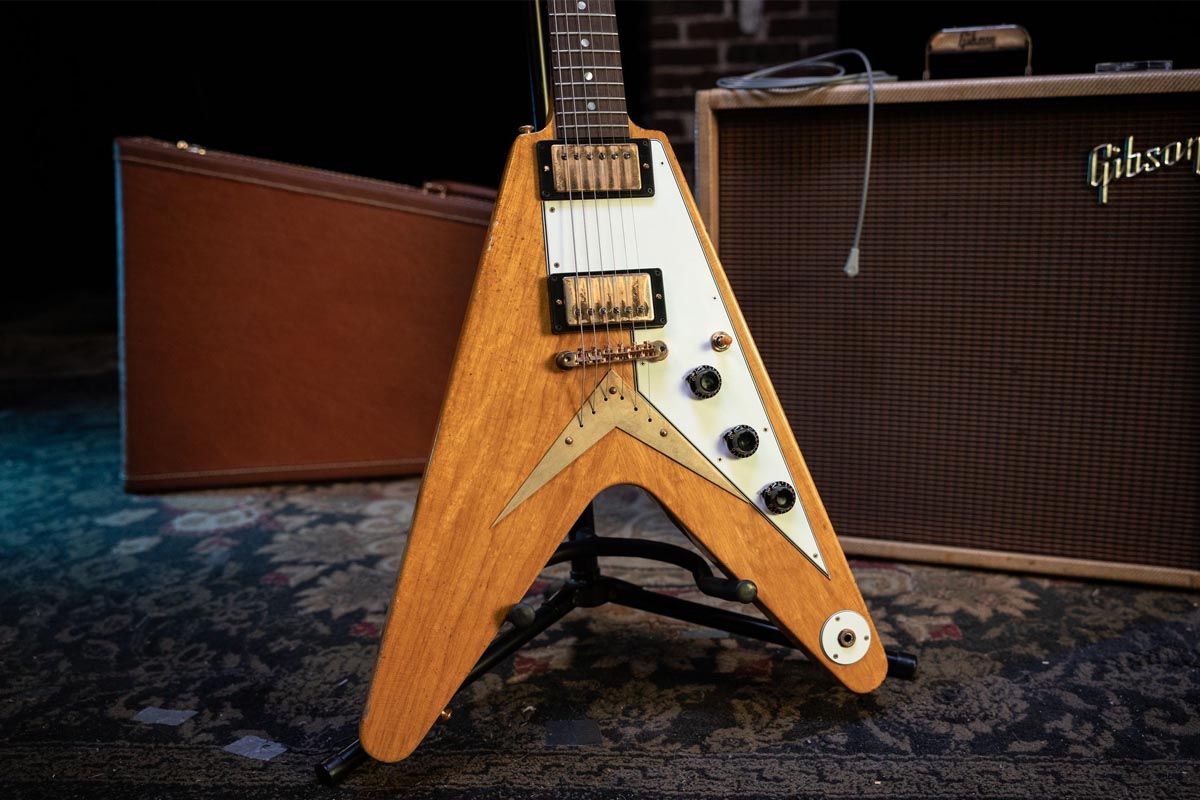 See Gibson's stunning 1958 Flying V and Explorer guitars in action ...