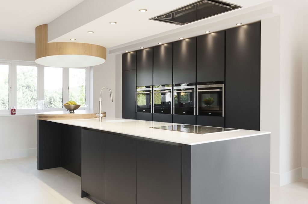 Handleless Kitchens: Pros, Cons and Tips from the Experts | Homebuilding