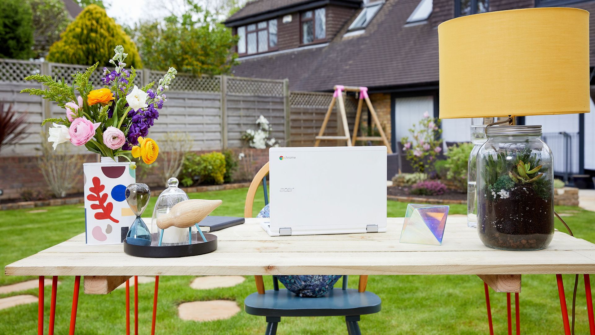 How to create an outdoor desk: guide to making a work-from-garden set ...