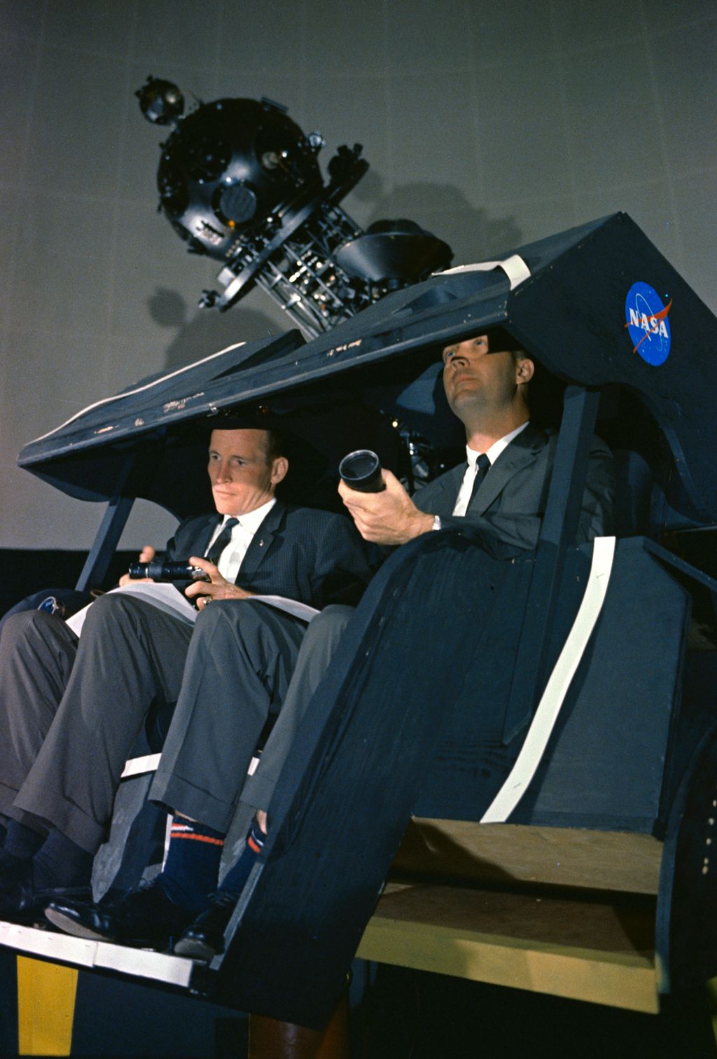 Gemini IV: Inside NASA's First Spacewalk Mission (Photos): Page 2 | Space