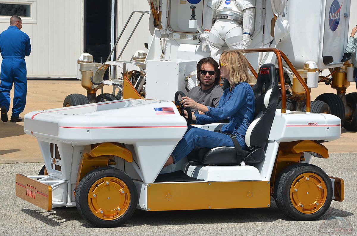 'The Martian' Lands at NASA: Actors Meet Real-Life Counterparts in ...