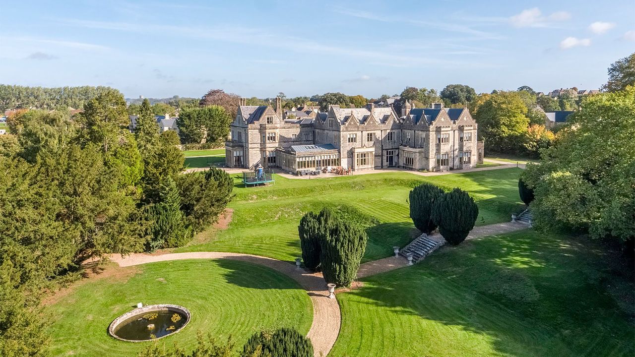 Take a tour around Chesworth house, a handsome Tudor manor | Ideal Home
