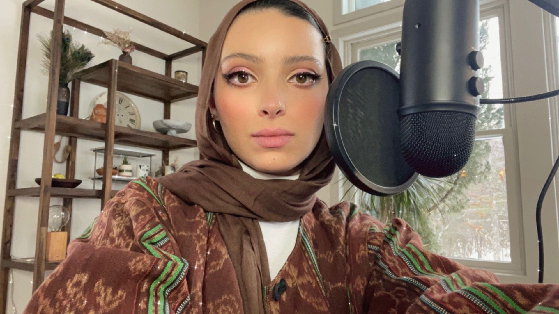 Noor Tagouri﻿, Hijab-Wearing Journalist and Podcast Host, on Workplace ...