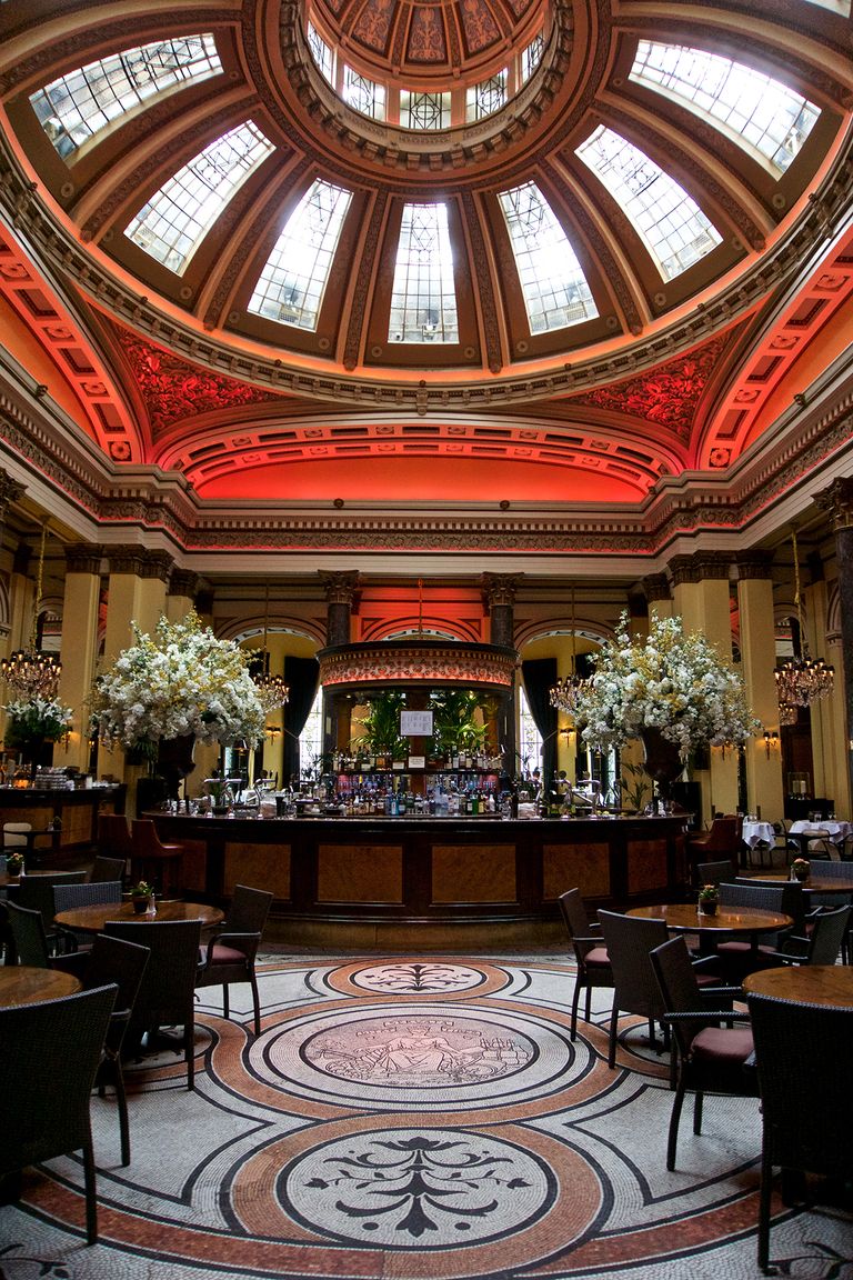 8 Of The Most Romantic And Beautiful Bar Interiors