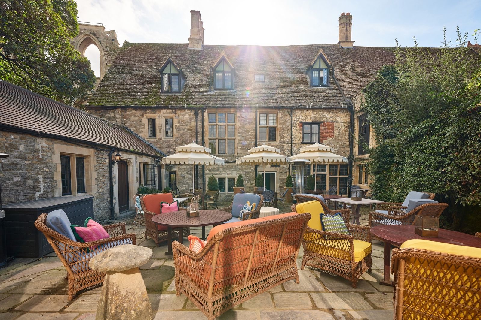 The Old Bell, Malmesbury: England's oldest hotel meets Lone Star style ...