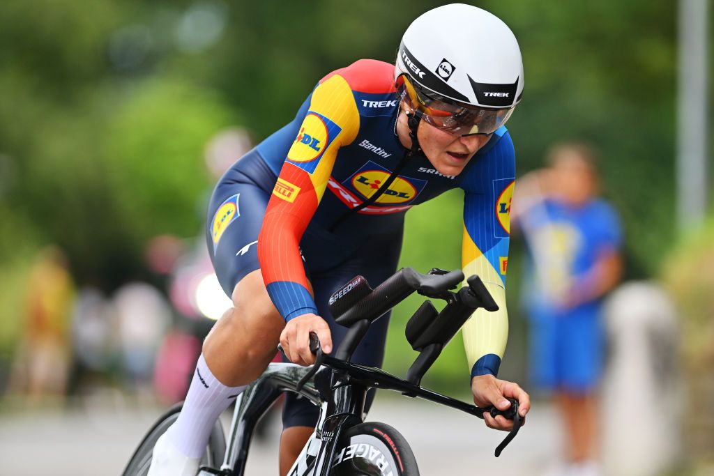 Elisa Longo Borghini storms to time trial victory on stage 1 of Giro d ...