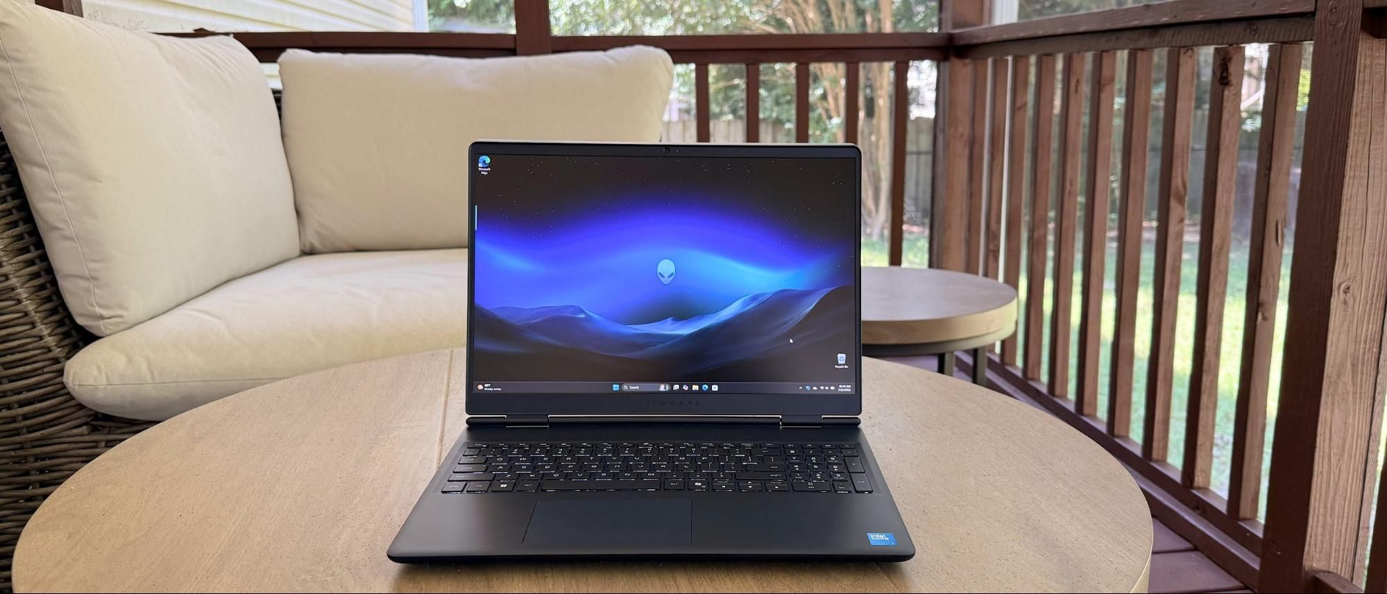 Alienware 16 Aurora review: Long on endurance, short on performance ...
