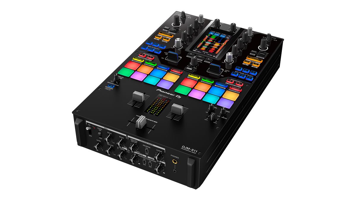 Pioneer DJ thinks that the DJM-S11 battle mixer should be scratch DJs ...