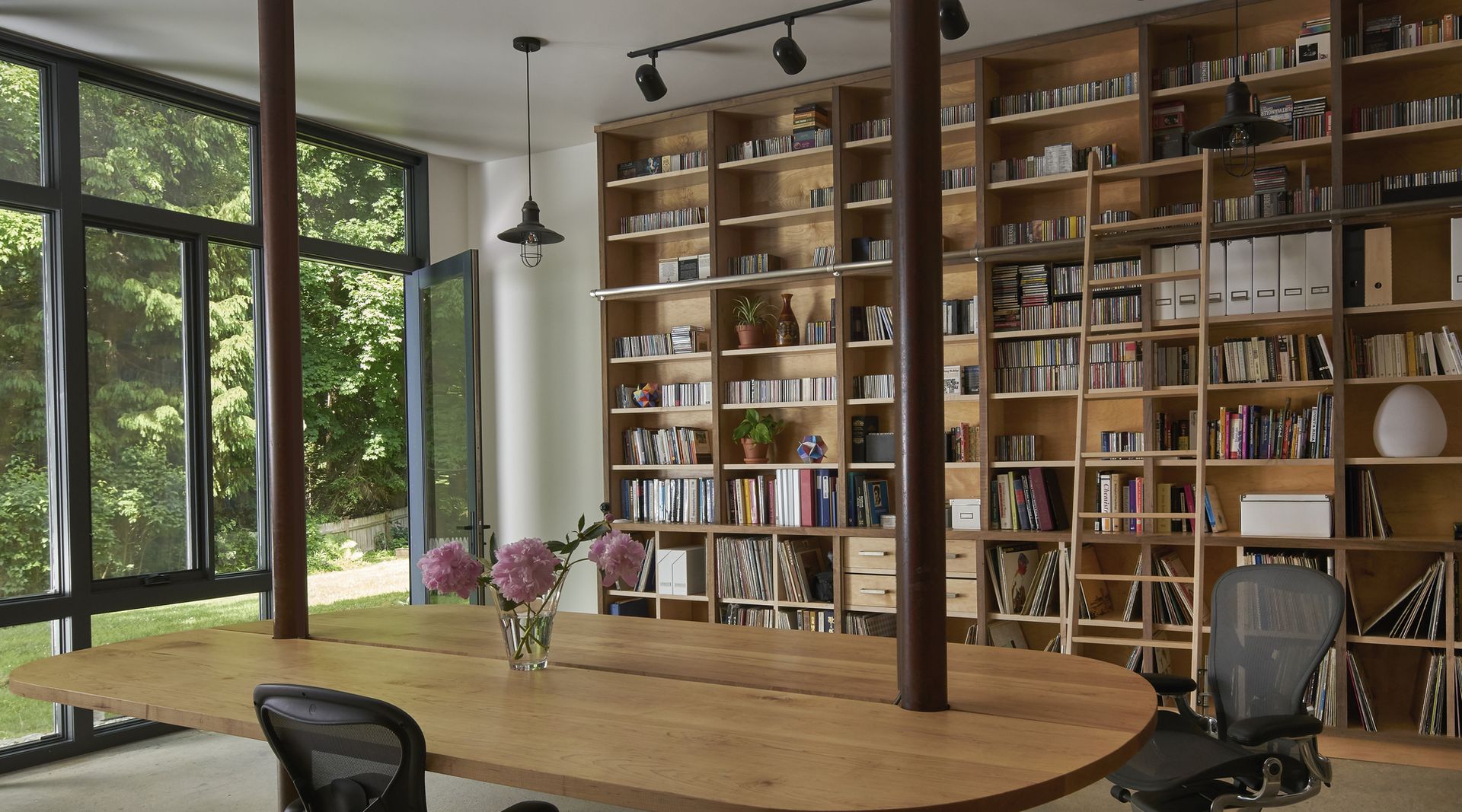 "Bookshelf Wealth" is a New Trend Designers Love — Here's Why | Livingetc