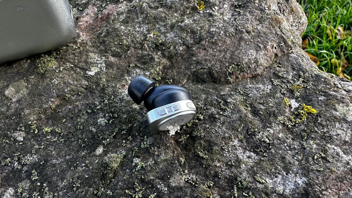 Master & Dynamic MW09 review: Premium earbuds that are worth every cent ...
