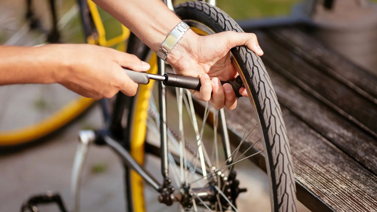 How to get your chain back on | Cycling Weekly