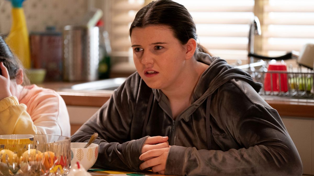 EastEnders spoilers: Who vandalised Martin's market stall? | What to Watch