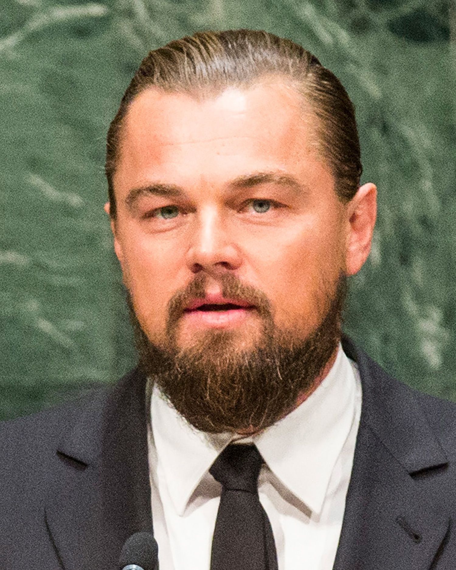 23 Hot Dudes With Bad Facial Hair | Marie Claire