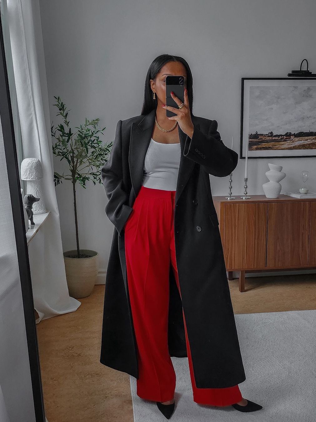 17 Pairs of Red Trousers That Will Spice Up Your Spring Outfits | Who ...