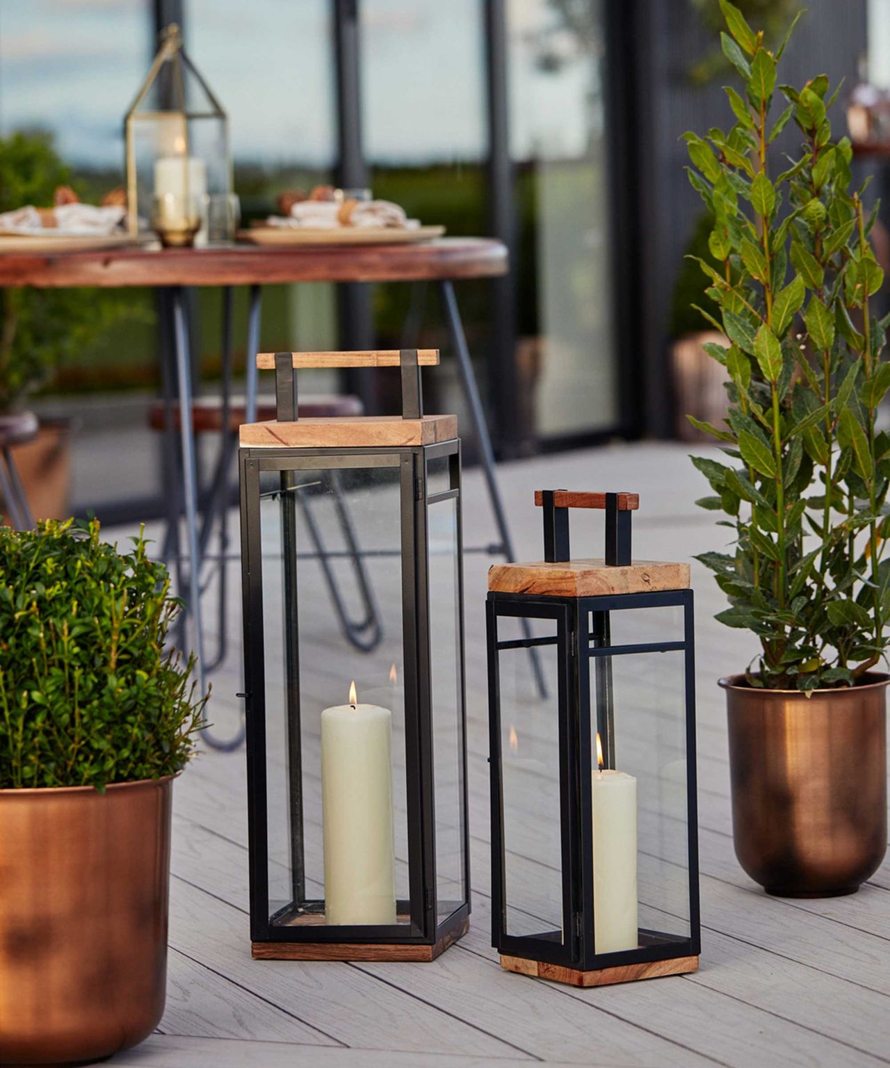 24 balcony lighting ideas to make a cozy outdoor atmosphere | Gardeningetc