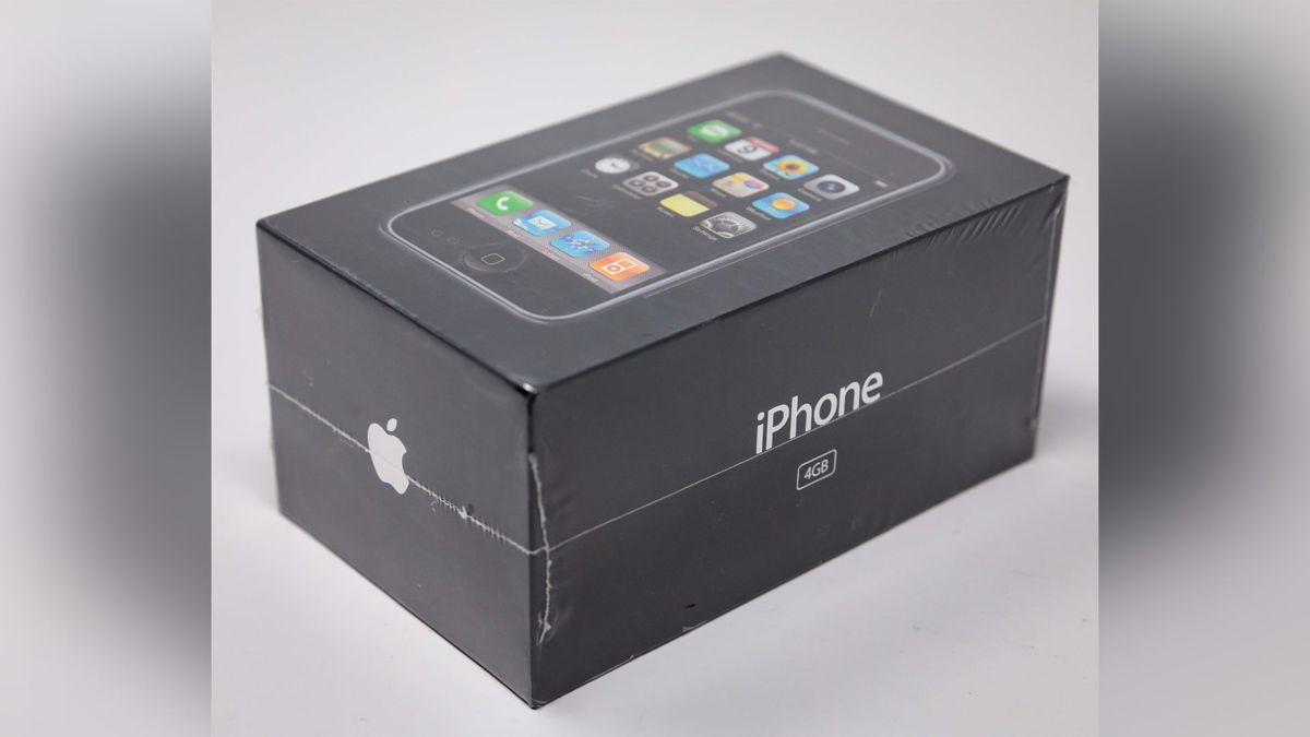 An incredibly rare iPhone has just gone up for auction, and it could be ...