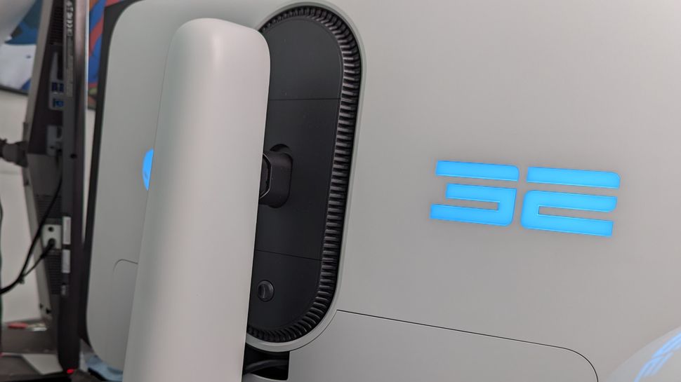 Alienware 32-inch 4K QD-OLED (AW3225QF) gaming monitor review ...