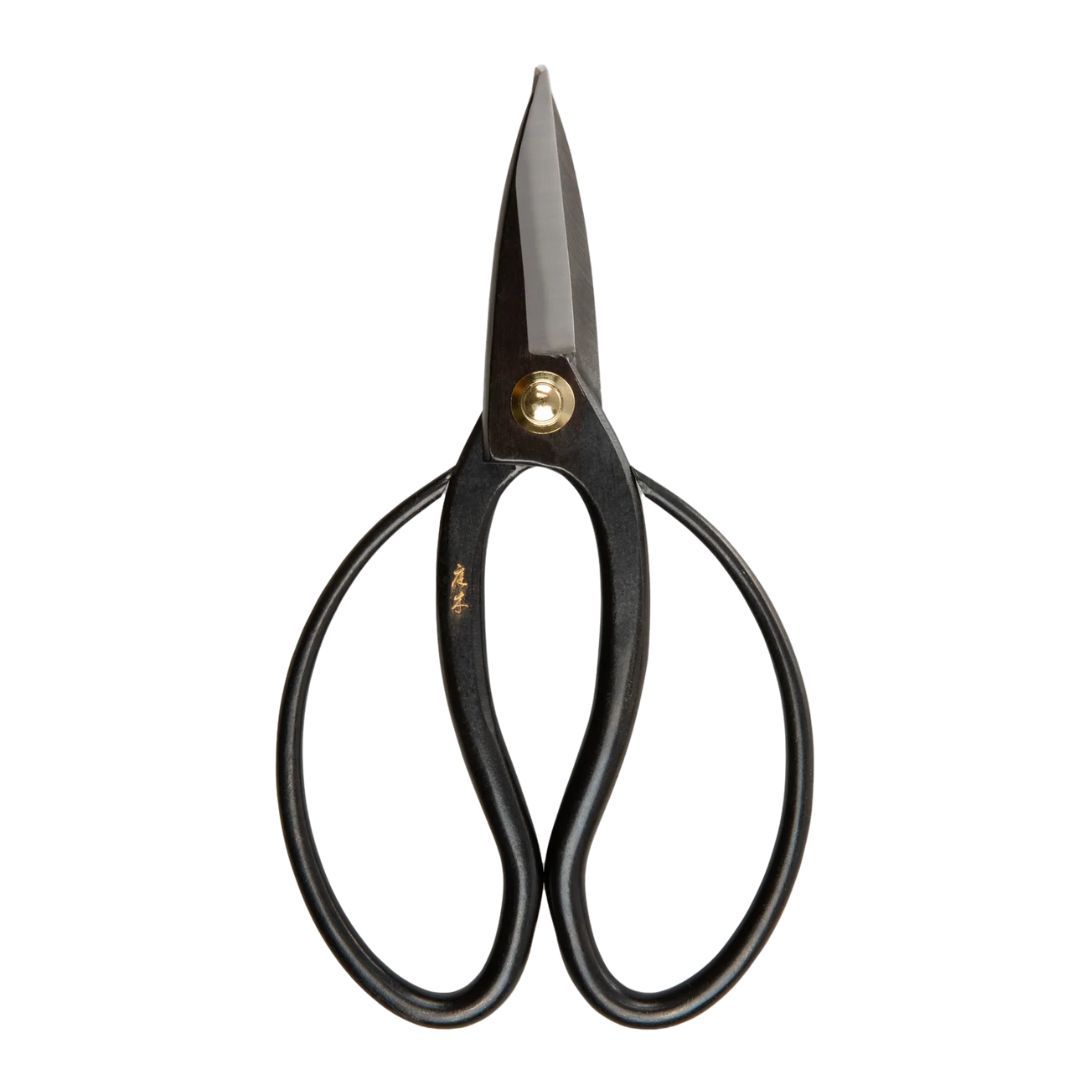 8 Japanese Gardening Tools That Will Elevate Your Backyard | Livingetc