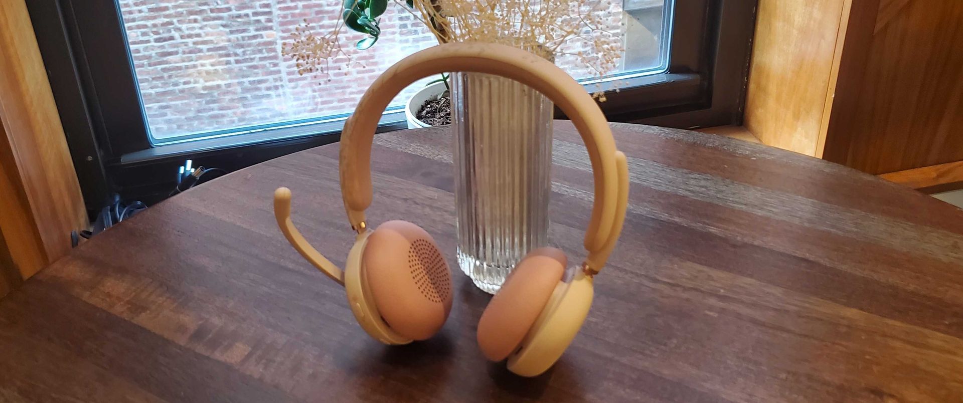 Logitech Zone Wireless 2 review: AI and performance married to a ...