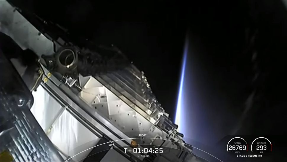 SpaceX's Star Wars Day launch puts 60 Starlink satellites in orbit ...