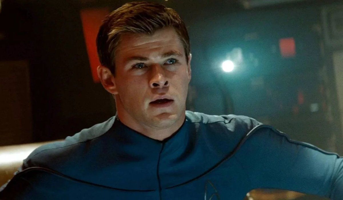 How The 2009 Star Trek's Time Travel Works | Cinemablend
