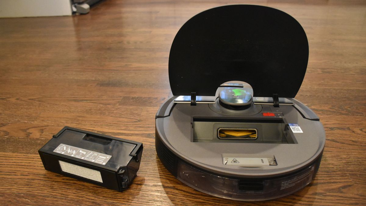 Ecovacs Deebot Ozmo T8 robot vacuum and mop review | Tom's Guide