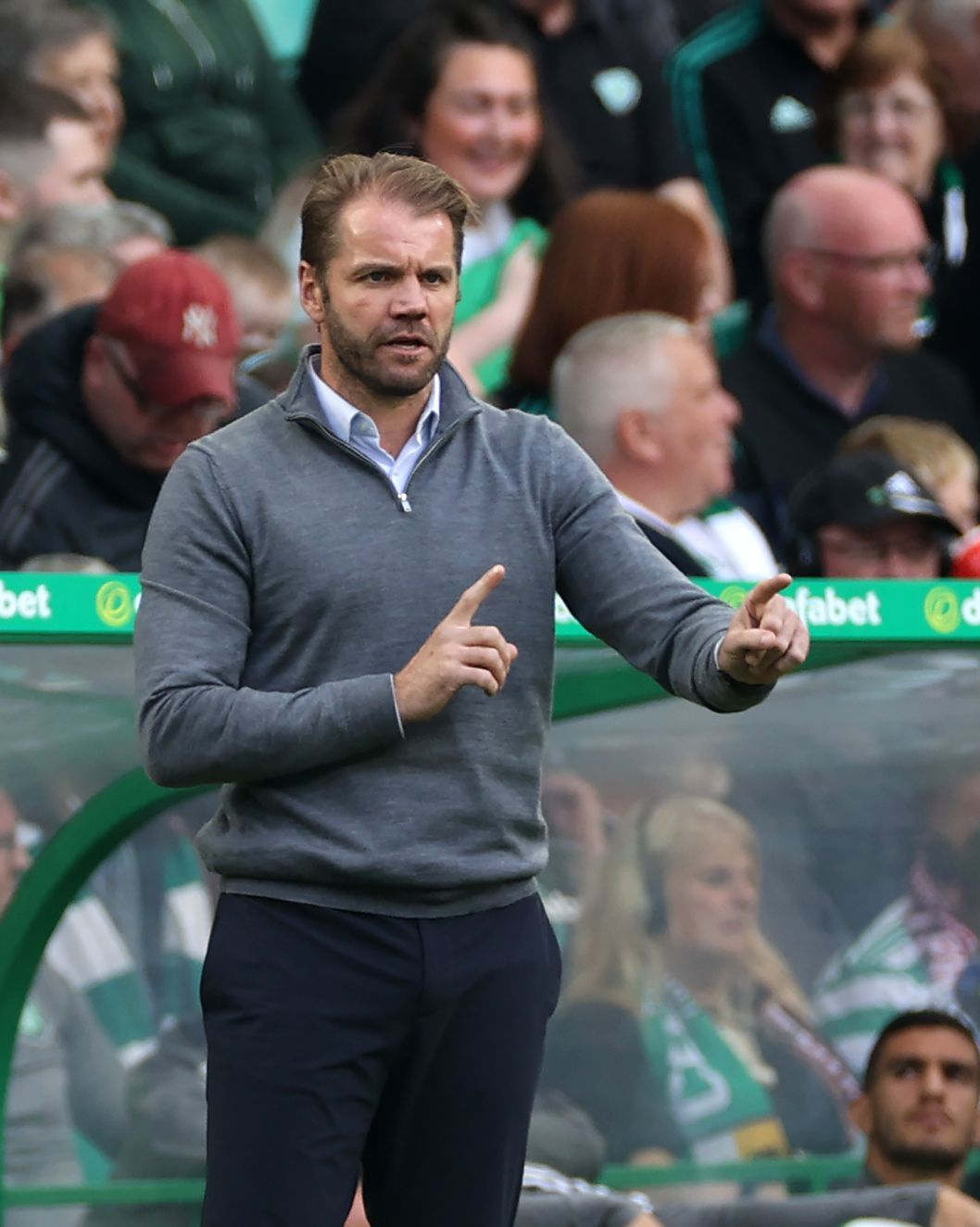 Robbie Neilson hopes full house can roar Hearts to Europa League play ...