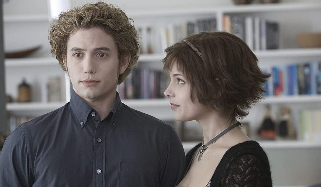 Midnight Sun: 10 Things We Learned From Edward's Perspective Of ...