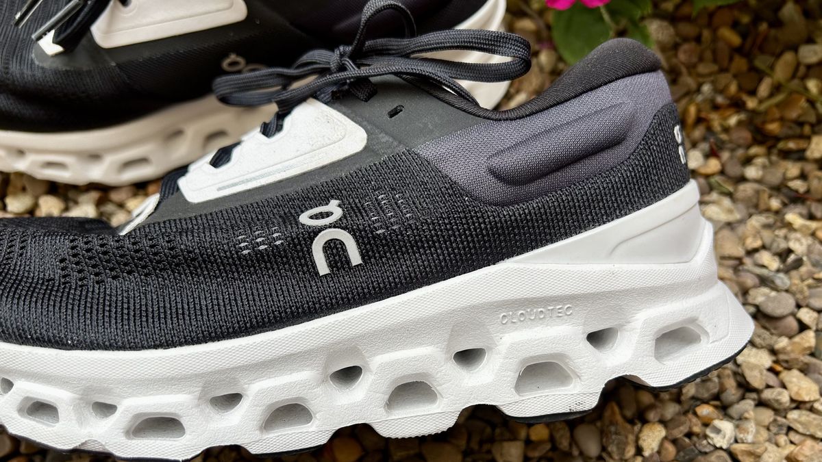 On Cloudstratus 3 review — a comfortable, everyday running shoe for ...