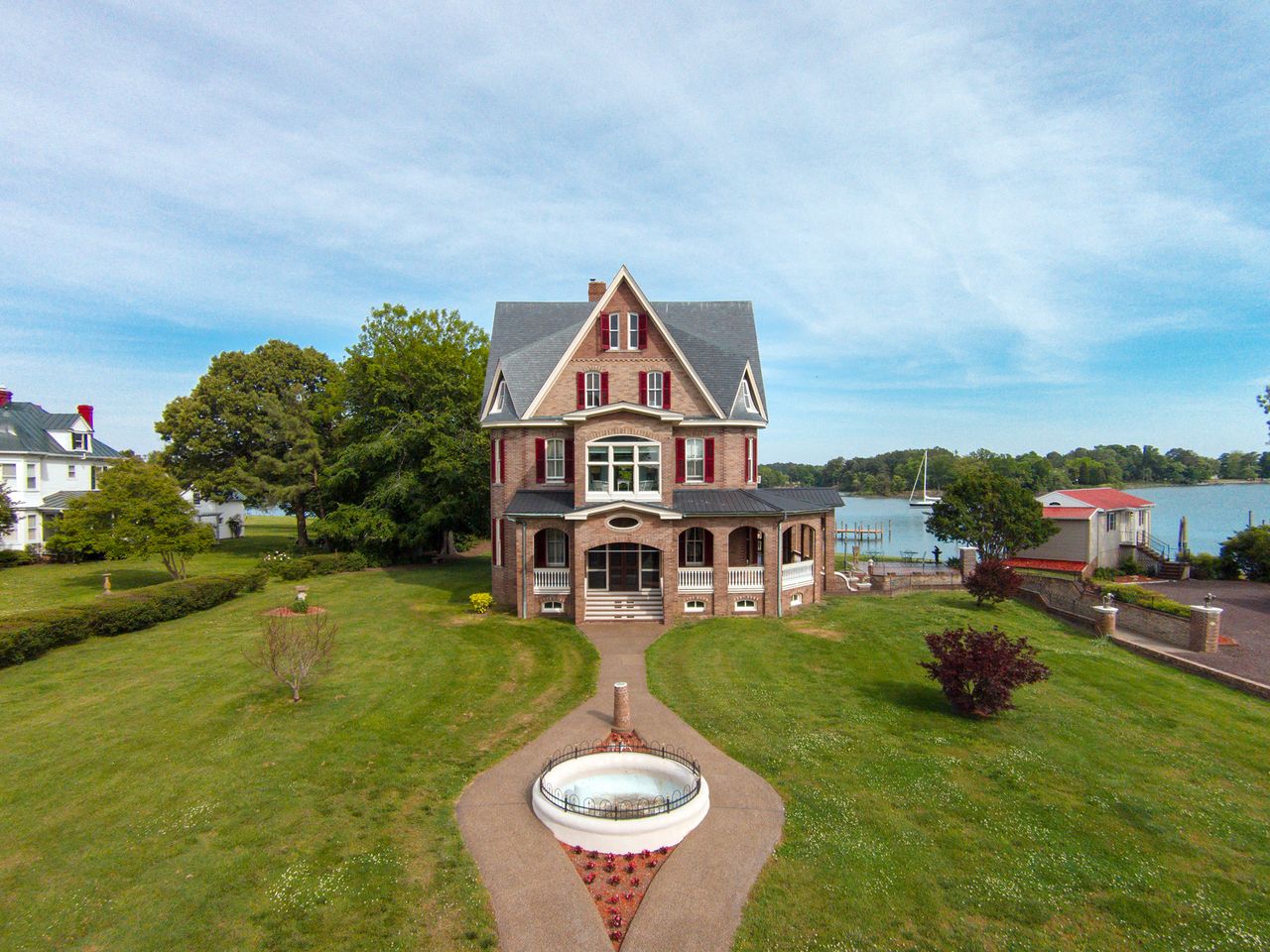 7 homes with secret hideaways you can buy right now | The Week