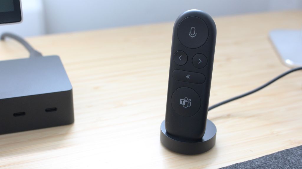 Microsoft Presenter+ review: Become a Teams and PowerPoint presenting ...