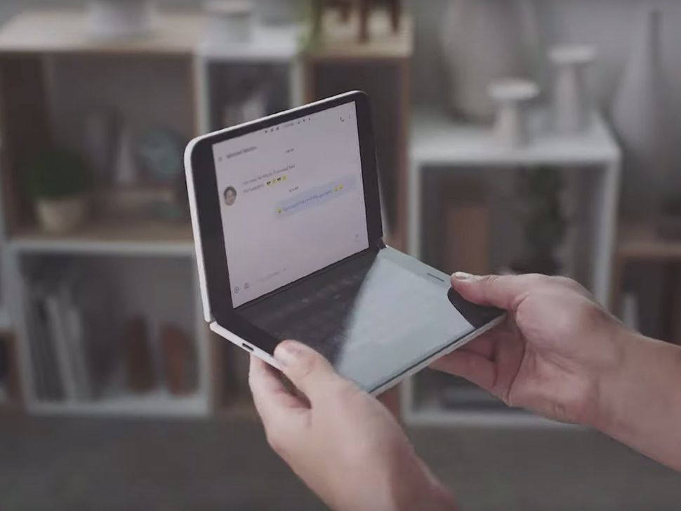 Samsung jumped into foldables way too early — Microsoft's approach to ...