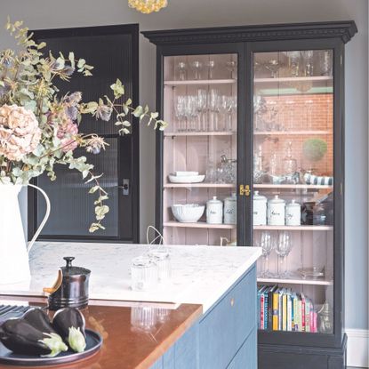 From awkward kitchen layout to an open space to cook and entertain ...