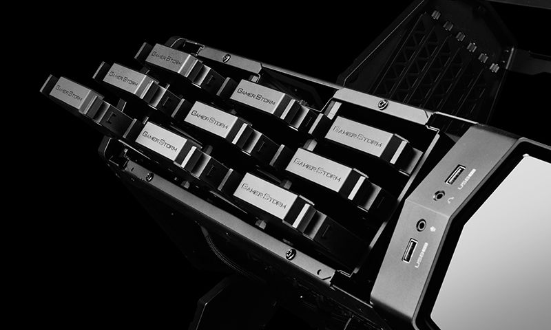 DeepCool (Finally) Releases Quadstellar Case | Tom's Hardware