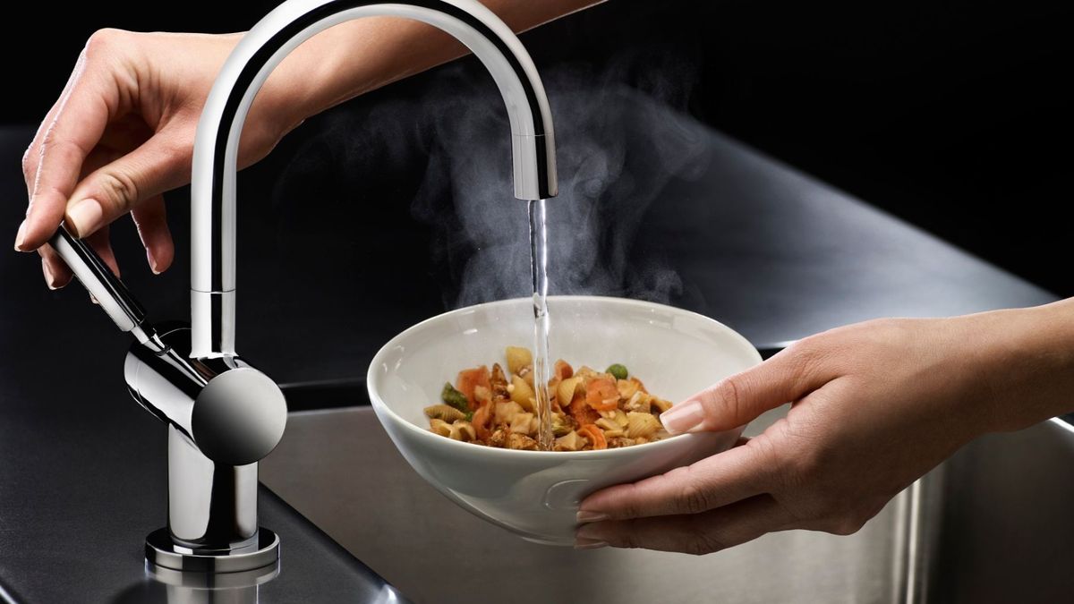 Best boiling water tap: 9 instant hot water taps | Real Homes