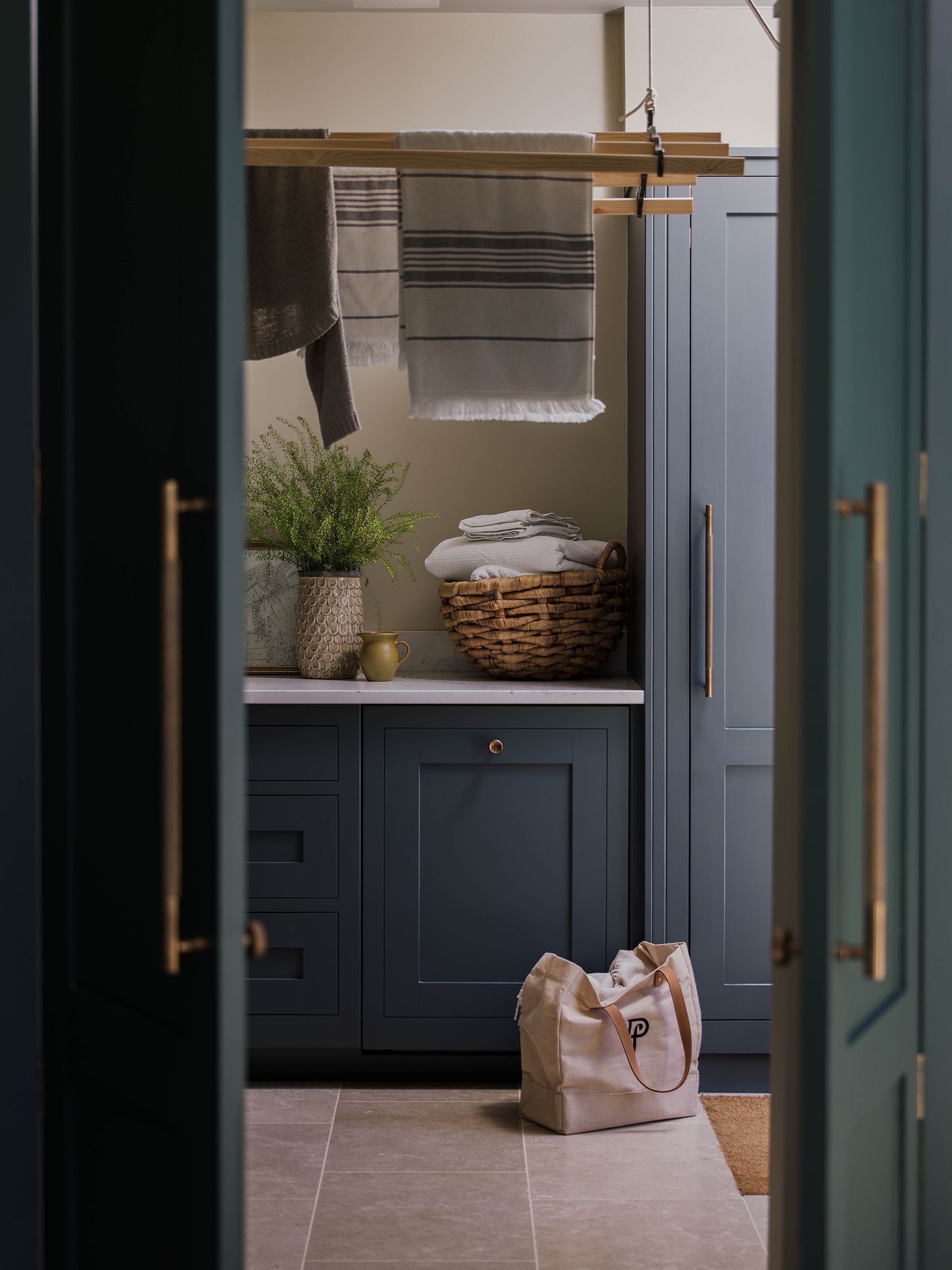 How to get rid of crickets inside the house | Homes and Gardens