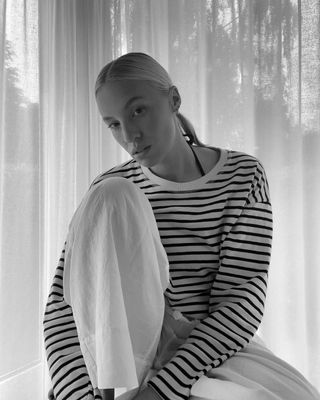 6 Chic Breton Top Outfits I’m Copying for Summer 2025 | Who What Wear