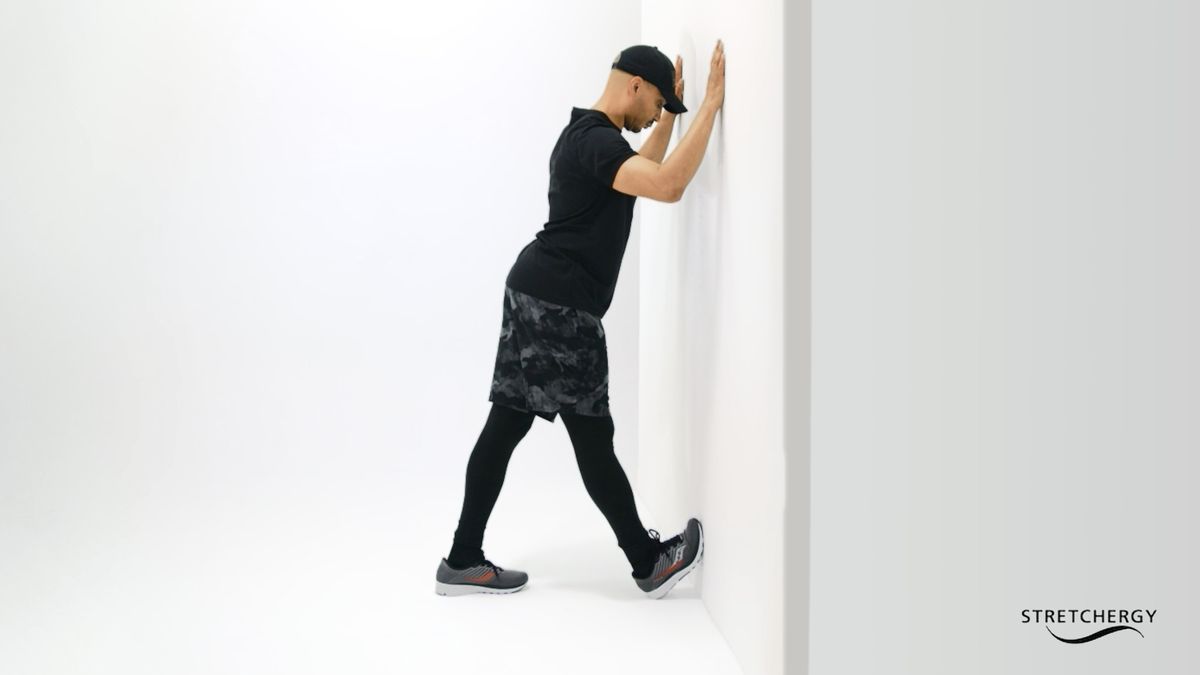 You just need 7 moves to stretch your whole lower body with this ...