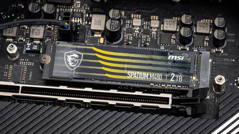 MSI Spatium M480 M.2 NVMe SSD Review: Classy Looks and Speed | Tom's ...