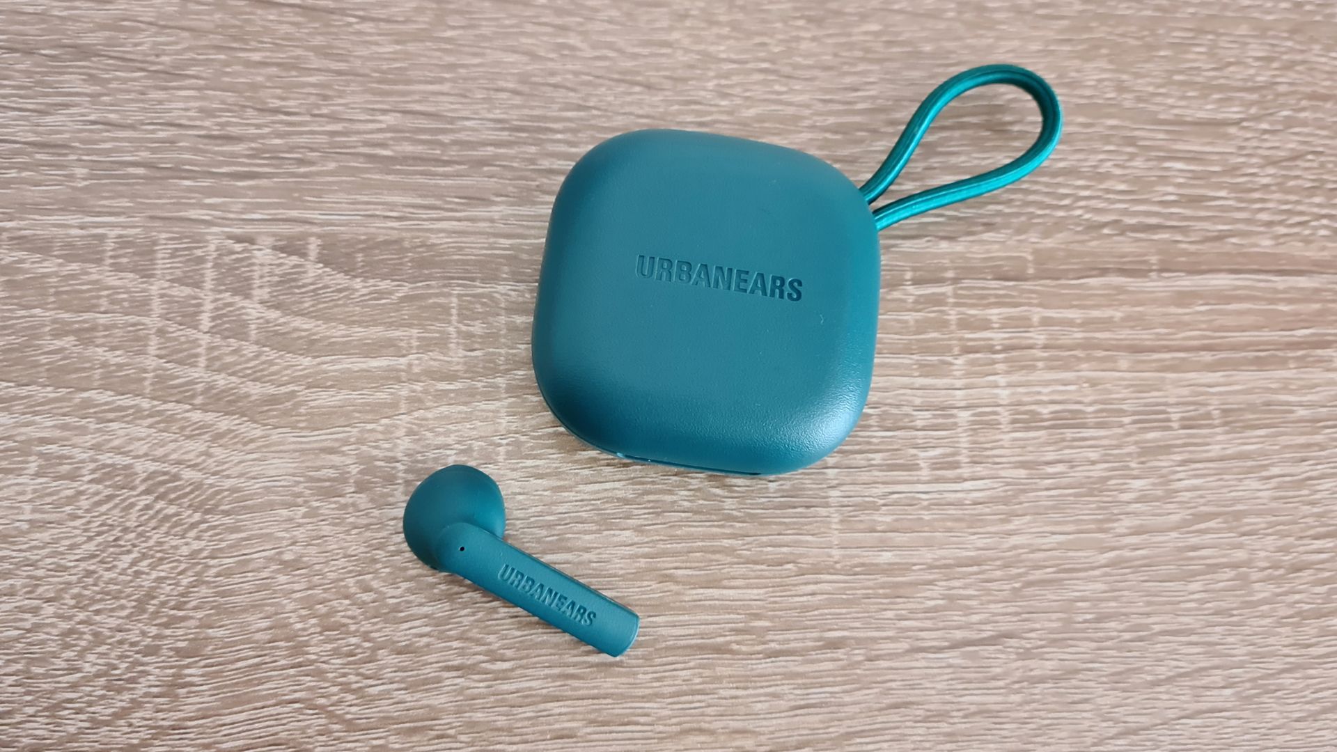 Urbanears Luma review: cool and functional | T3