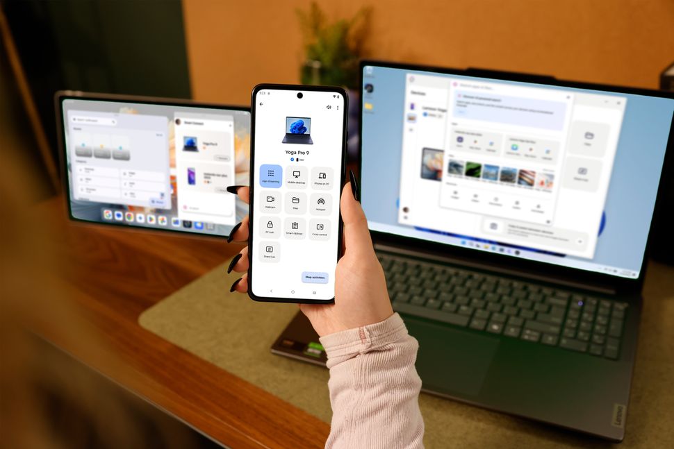 Motorola's new Smart Connect features are a super practical use of AI ...